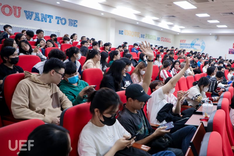 [English Seminar 1] Khởi động chuỗi học thuật tiếng Anh với chủ đề về phim ảnh và âm nhạc